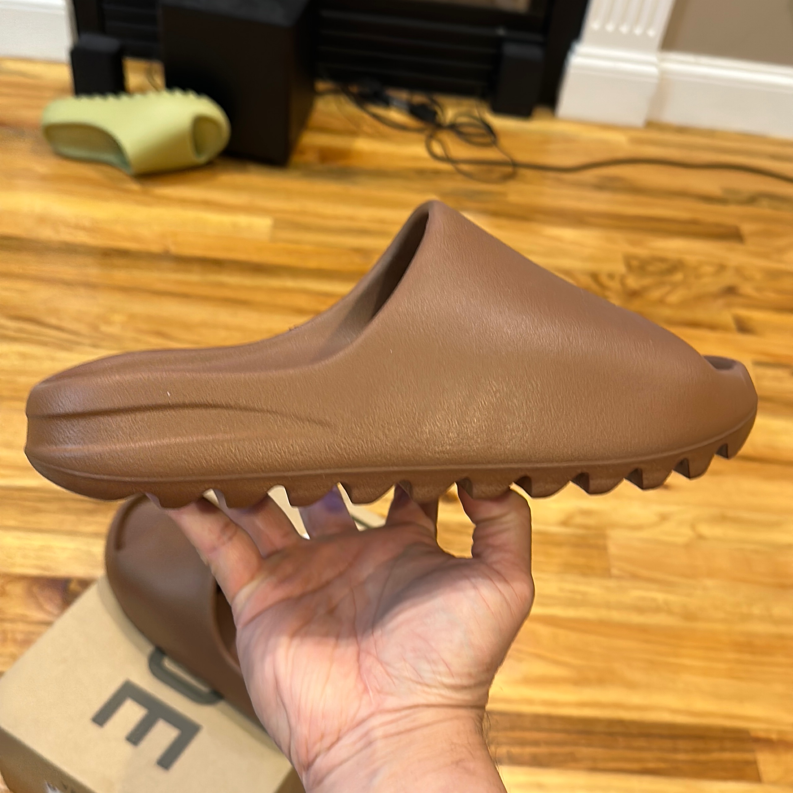 #8464523730371152 Yeezy - Yeezy Slide | AUTHENTIC | LEGIT APP